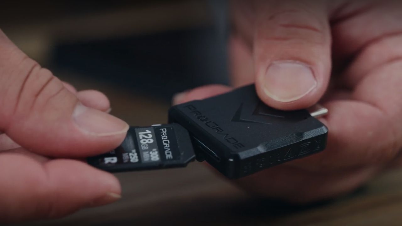 ProGrade Explained - Dual-Slot Mobile Reader | ProGrade Digital